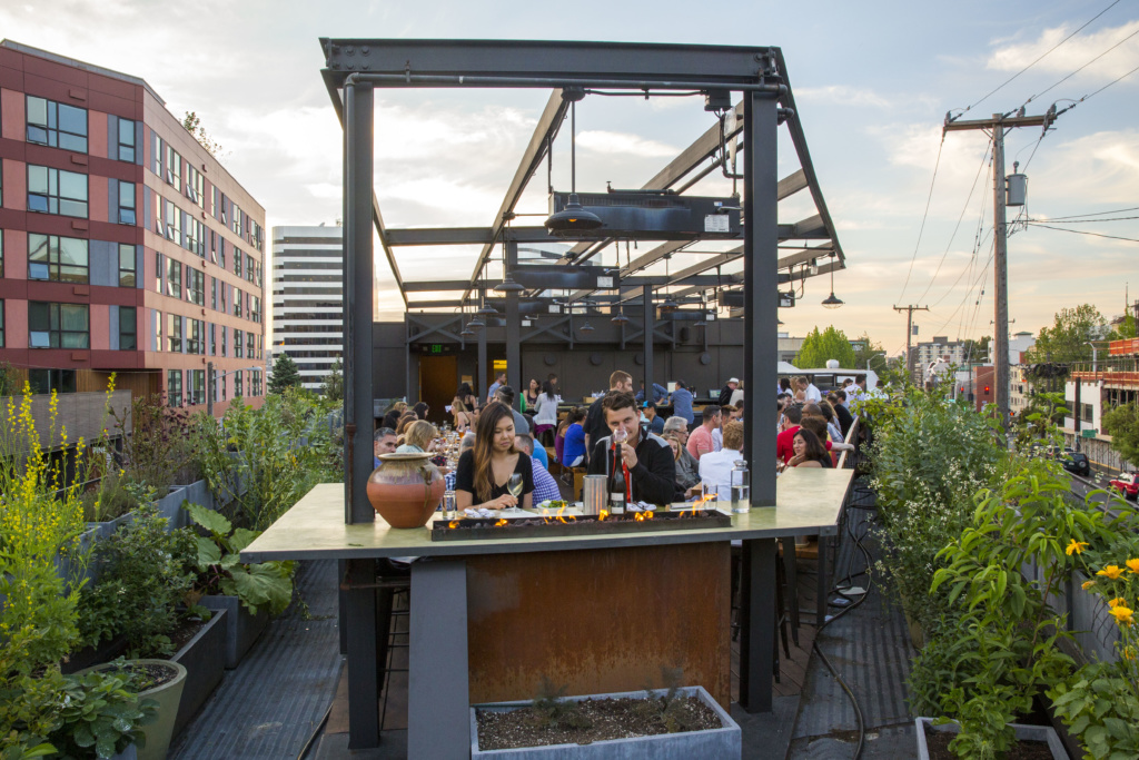 13 Great Outdoor Dining Spots in Seattle - Clipper Magazine